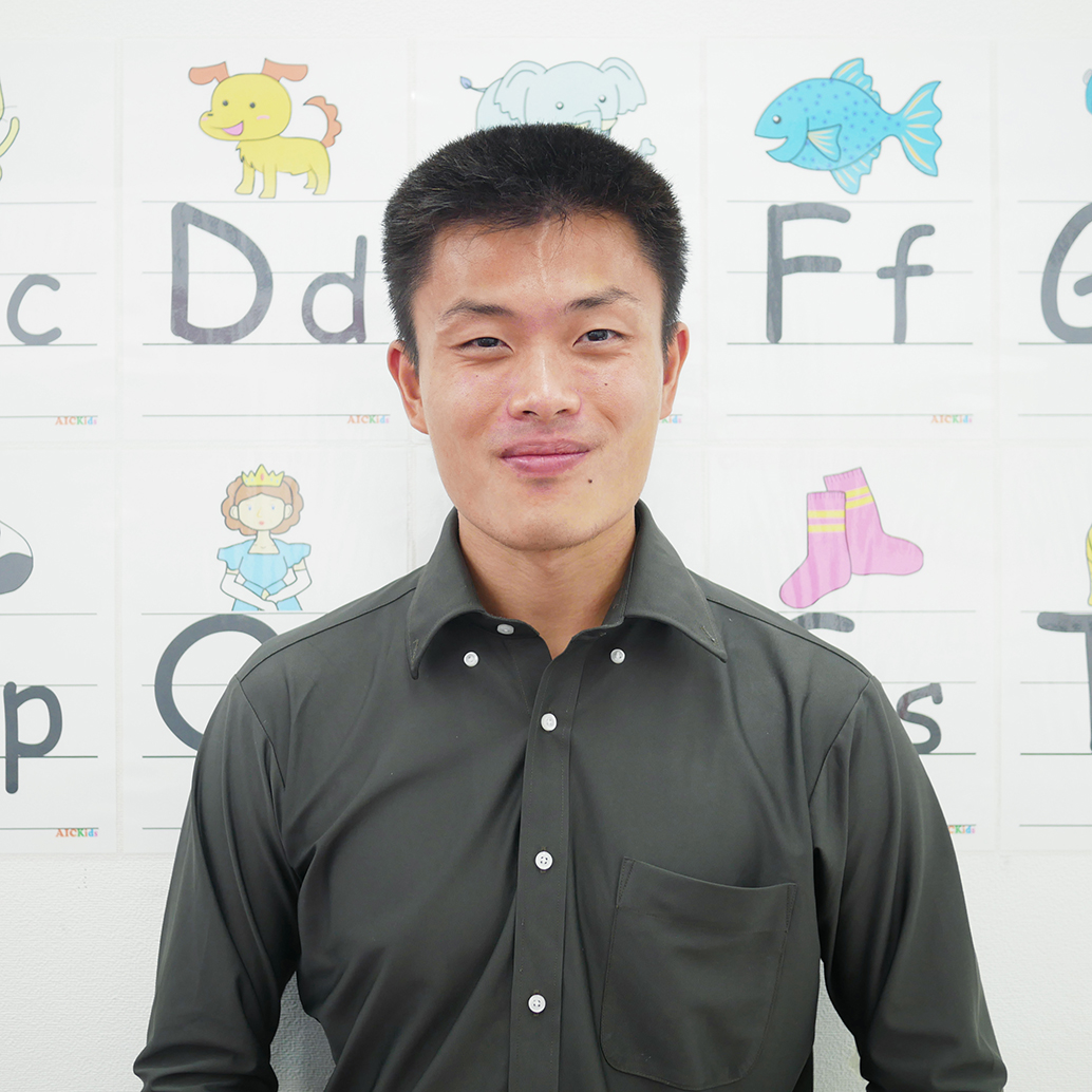 《新任講師のご紹介》 | 小学生で英検®2級合格めざす英語教室AIC Kids